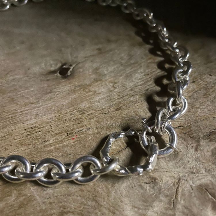 Molten halo chunky choker in silver – Lulu & Boo Jewellery Limited